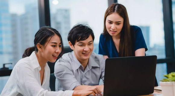 Hacktiv8: Bootcamp Penghasil Talenta Digital Siap Kerja